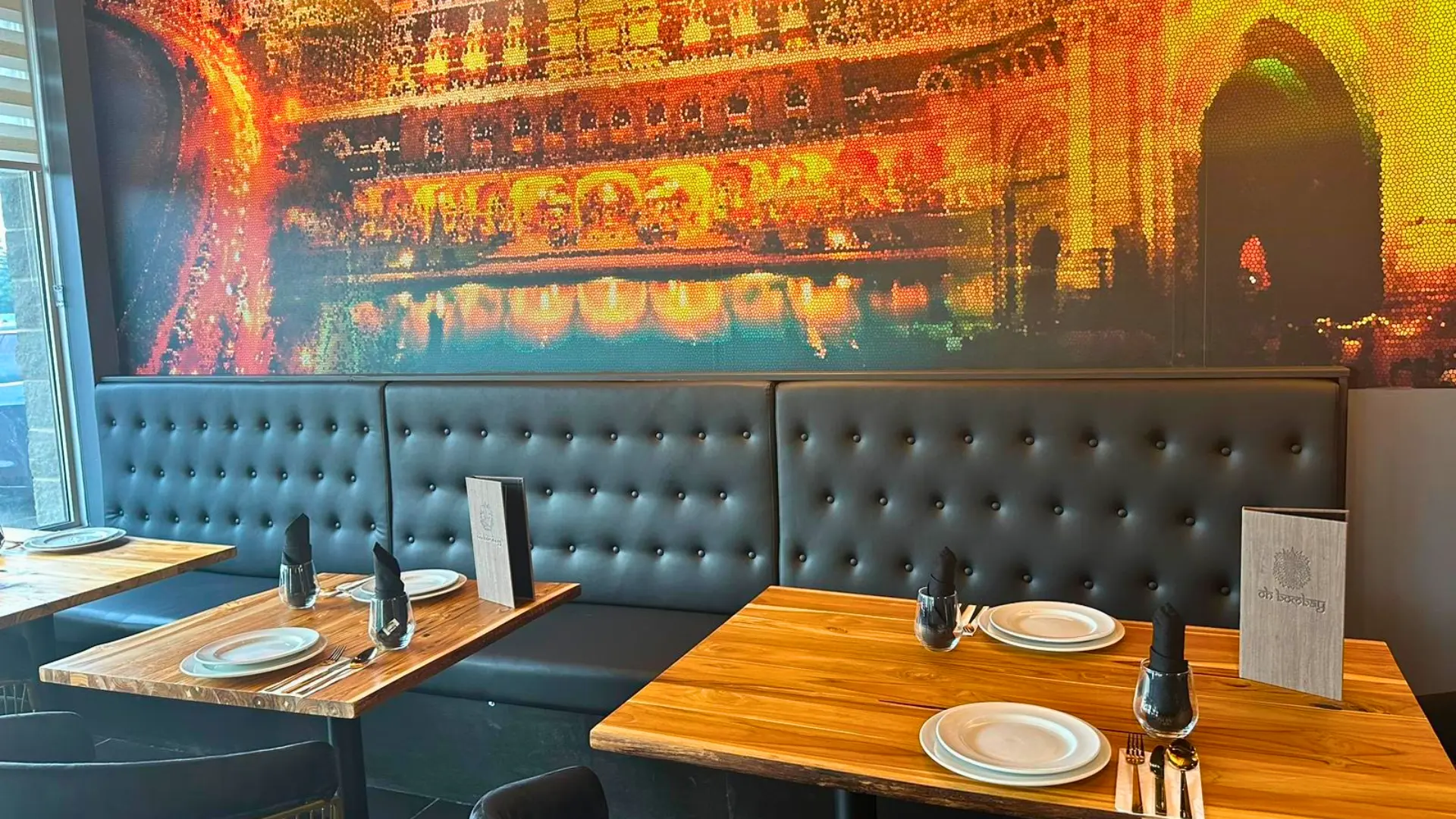 Oh Bombay Waterloo | #1 Best Indian & Hakka Restaurant